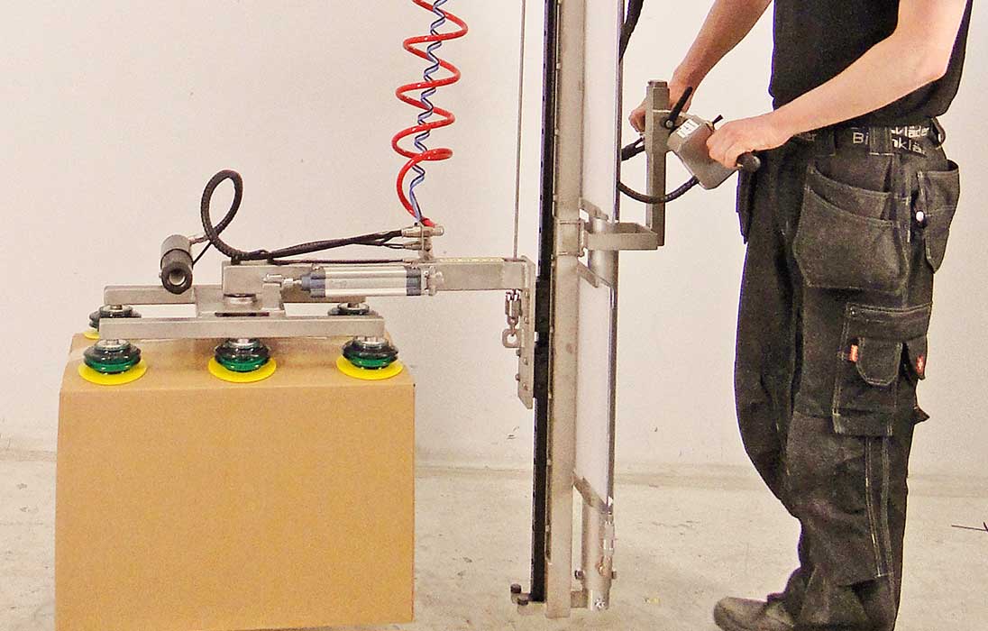 Manhattan lifting tool | Lifting high in small spaces | Lifts All AB