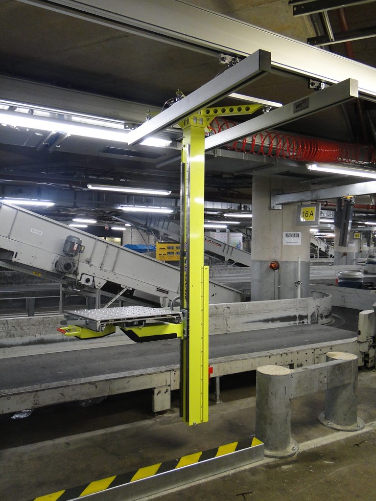 container-loading-system-schiphol-airport-1 - Lifts All